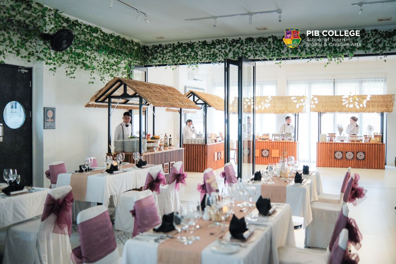 PIB College Hotel Management Throws Back to the 90s Party - Kampus ...