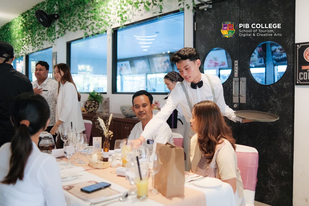 PIB College Hotel Management Throws Back to the 90s Party - Kampus ...